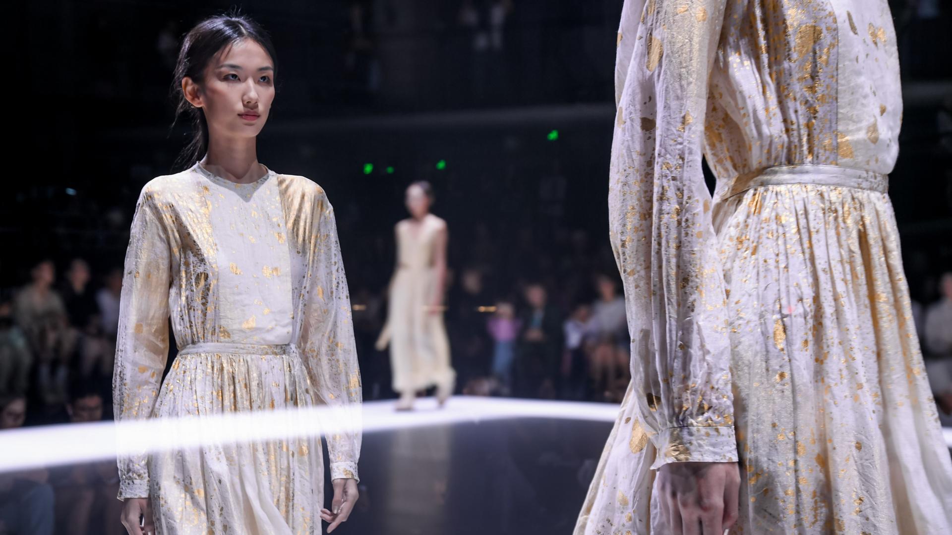 Japanese designer Naoki Takizawa muses on Chinese fashion market - CGTN