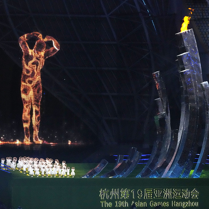 Digital technology wows audience at 19th Asian Games closing ceremony ...