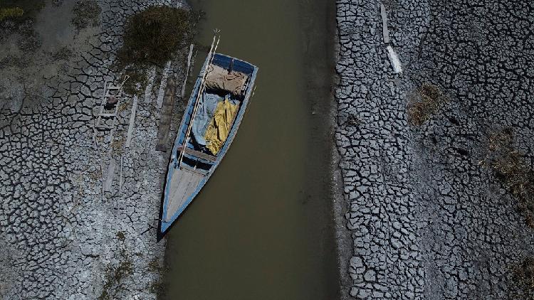 Global water cycle 'spinning out of balance': UN meteorological agency ...