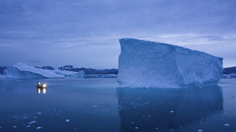 Greenland S Rapidly Melting Ice Shelves Risk Dramatic Sea Level Rise