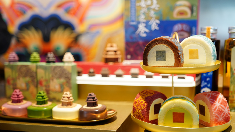 Forbidden City inspires eye-catching desserts at Beijing expo - CGTN
