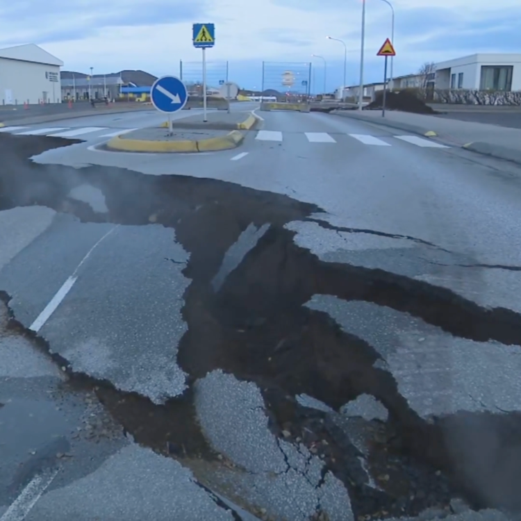Nearly 4,000 in Iceland evacuated amid potential volcanic eruption - CGTN