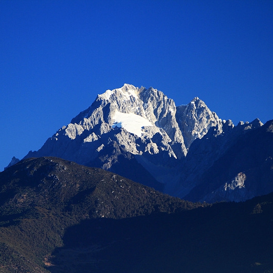 Live: Glorious view of Yulong Snow Mountain in SW China's Yunnan - CGTN