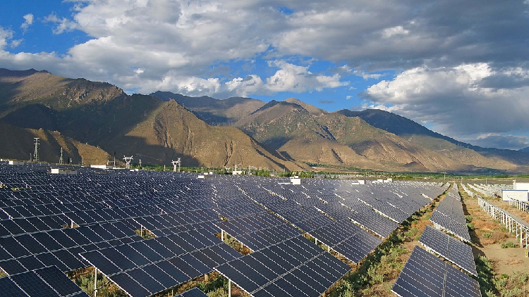 From yak dung to solar panels, Tibetans embrace modern heating - CGTN