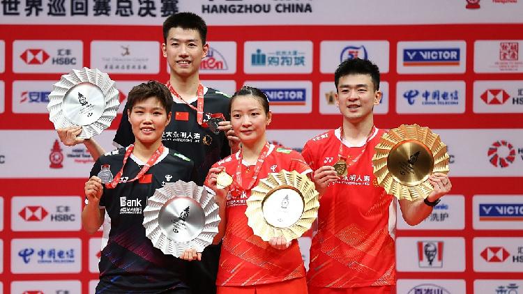 Zheng makes history with 5th mixed doubles title at season finales - CGTN