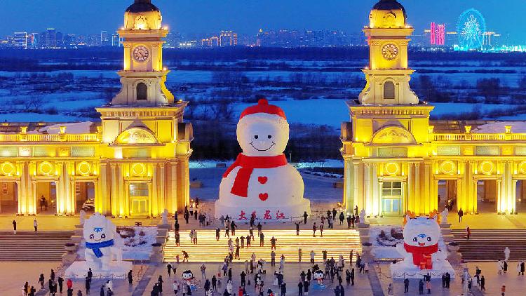 Live: Giant snowman makes annual appearance in Harbin, NE China - CGTN