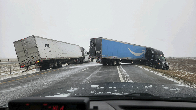 People under blizzard warning, flights delayed in central U.S. - CGTN