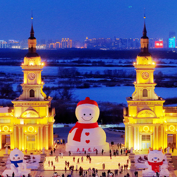 Live: Giant snowman makes annual appearance in Harbin - CGTN