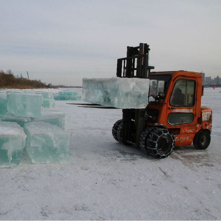 How Harbin is transformed into an 'ice city' each year - CGTN