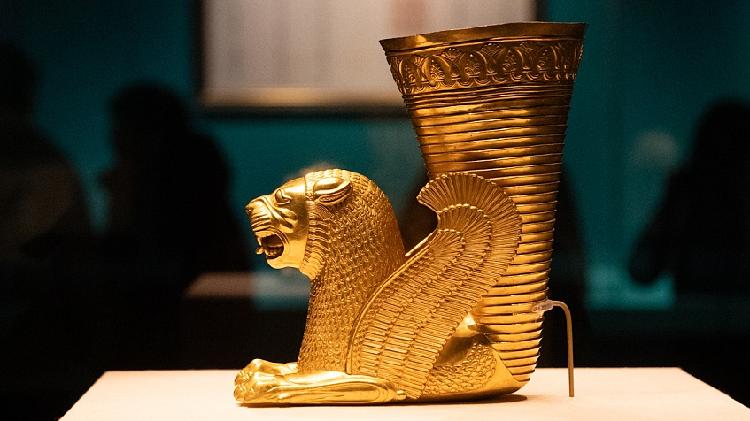 Cultural relics show the glory of ancient Iran at Palace Museum - CGTN