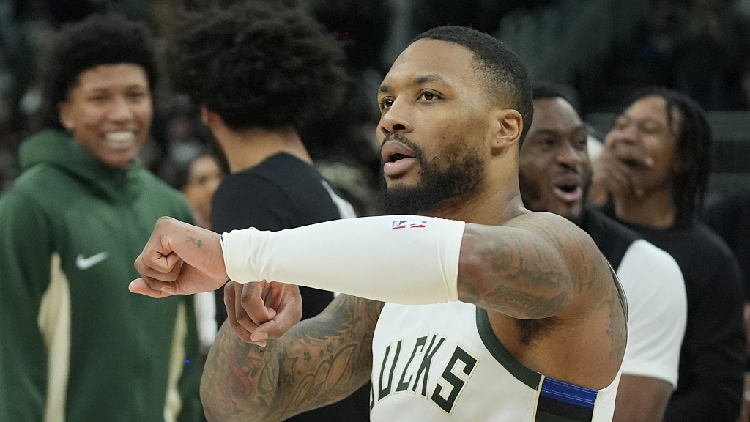 NBA highlights on Jan. 14: 'Dame Time' finally arrives at Milwaukee - CGTN