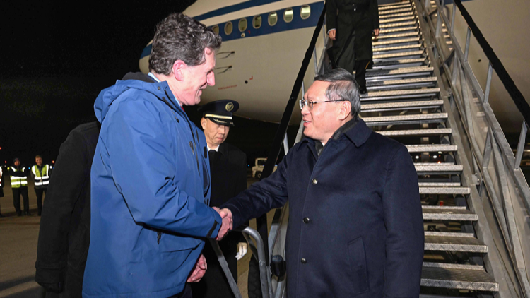 Li Qiang arrives in Dublin for official visit to Ireland - CGTN