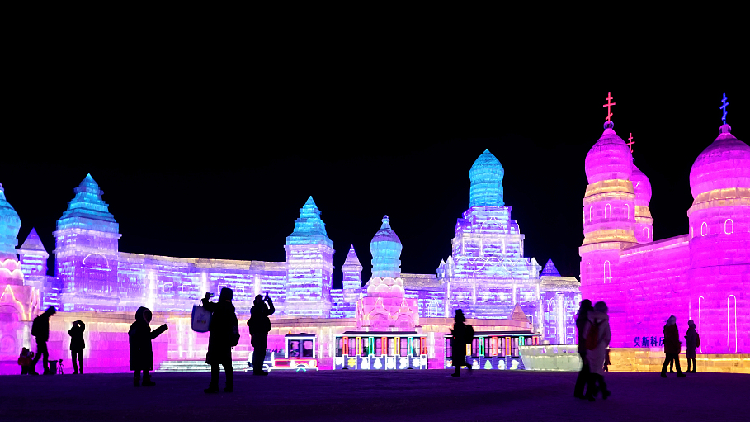 Live: Harbin Ice and Snow World wows visitors with splendid sculptures ...