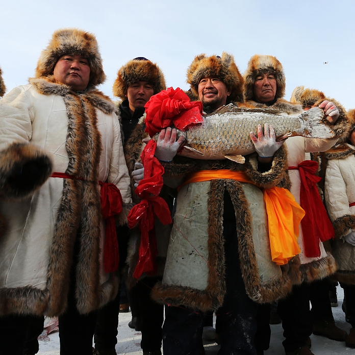 Live: Winter fishing harvest on Ulungur Lake opens in Xinjiang - CGTN