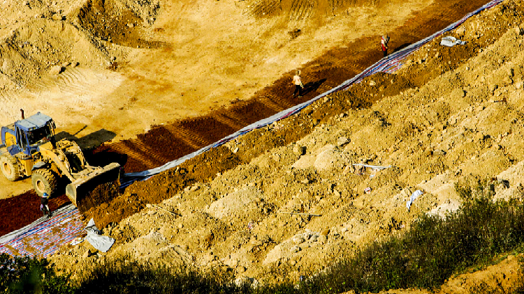 New silicate mineral with richest cerium found in central China - CGTN