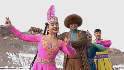 Locals in Xinjiang's Kashgar join the Loong Year Loong Dance challenge ...