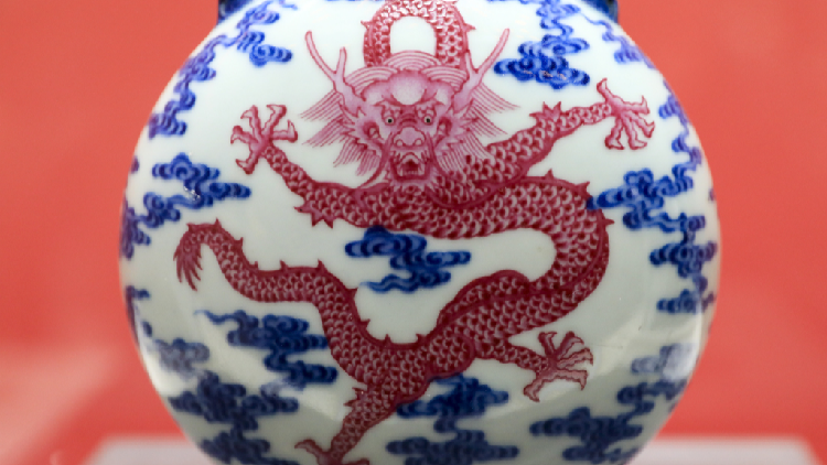 Relics in Shanghai Museum show evolution of Chinese dragon - CGTN