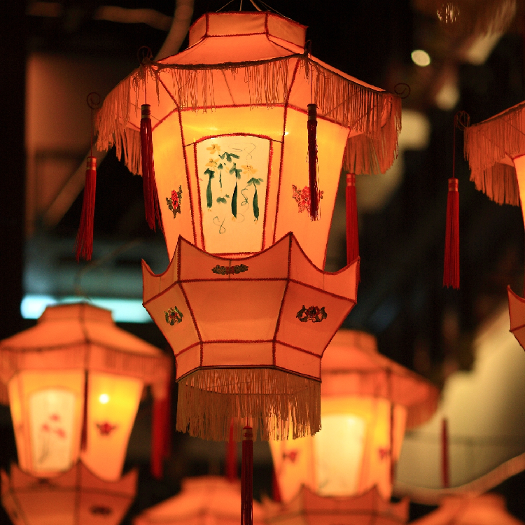 Lantern Festival: A blend of tradition and modern vibrancy - CGTN