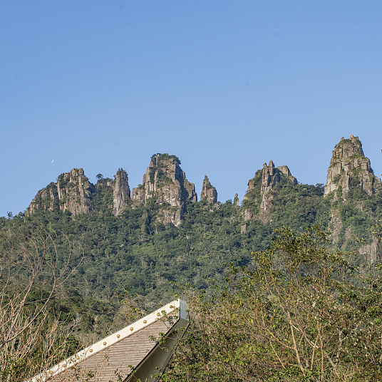Live: A view of the Hainan Baoting Seven Fairy-Lady Mountain - CGTN