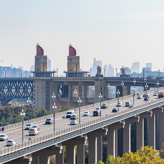 Live: A look at the view of China's Nanjing Yangtze River Bridge - CGTN