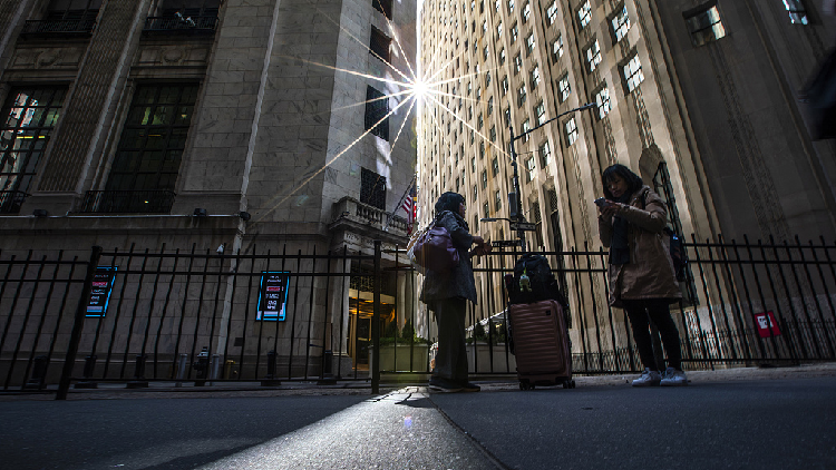 America's mounting debt sends shockwaves to U.S. and global markets - CGTN