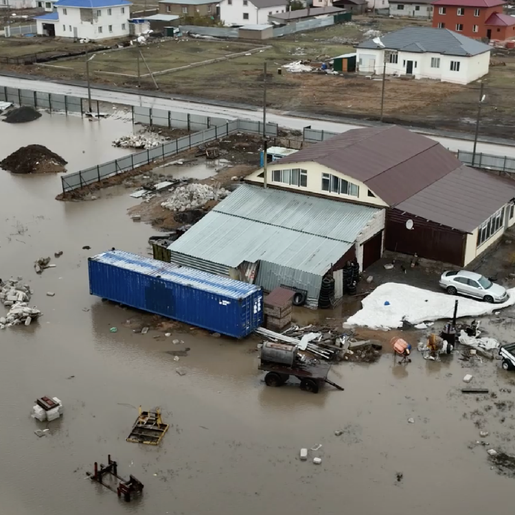 Aerial view of Kazakhstan's worst flooding in 80 years - CGTN