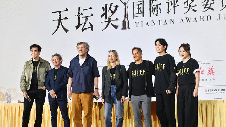 Jurors for the Tiantan Awards discuss criteria for quality films - CGTN