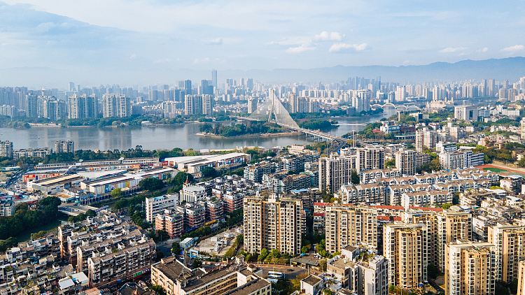 Live: An aerial view of China's Fuzhou, the City of Banyan Tree - CGTN
