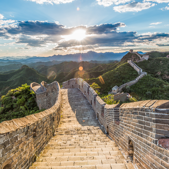 Live: Jinshanling Great Wall reveals its true splendor in summer - CGTN