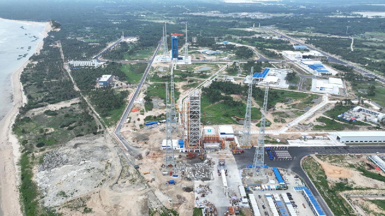 China's 1st universal launchpad for liquid fuel rockets completed - CGTN