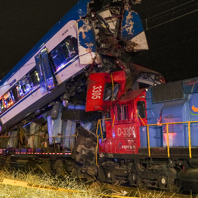 Live: Head-on train collision kills two in Santiago, Chile - CGTN