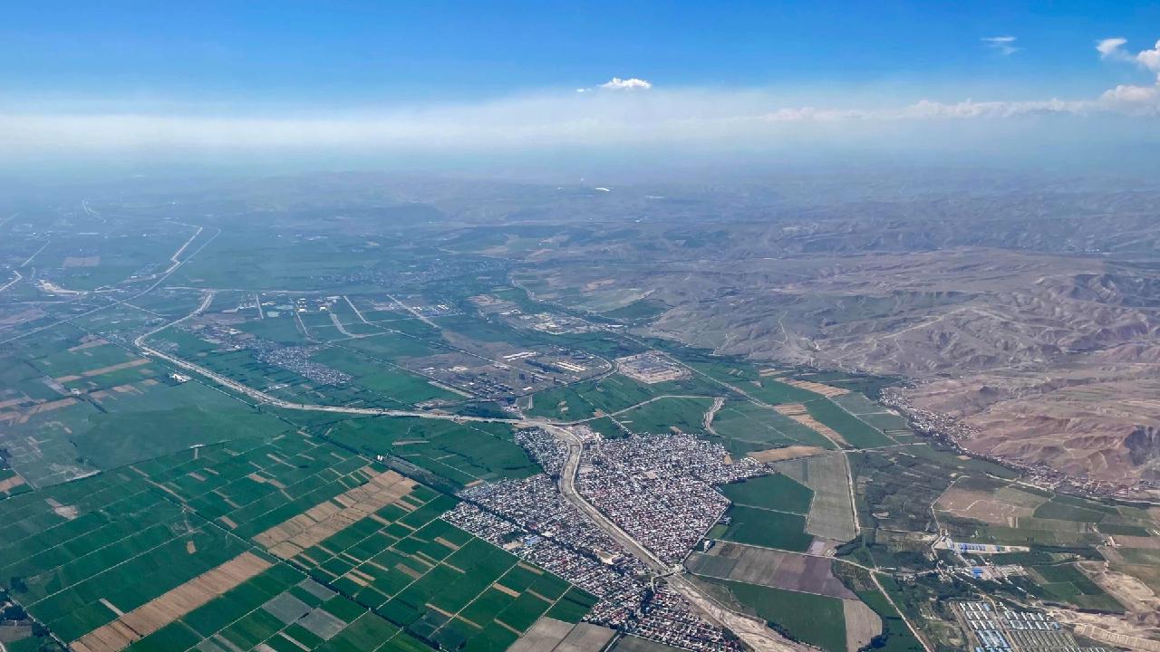Breathtaking bird's-eye view of Xinjiang - CGTN
