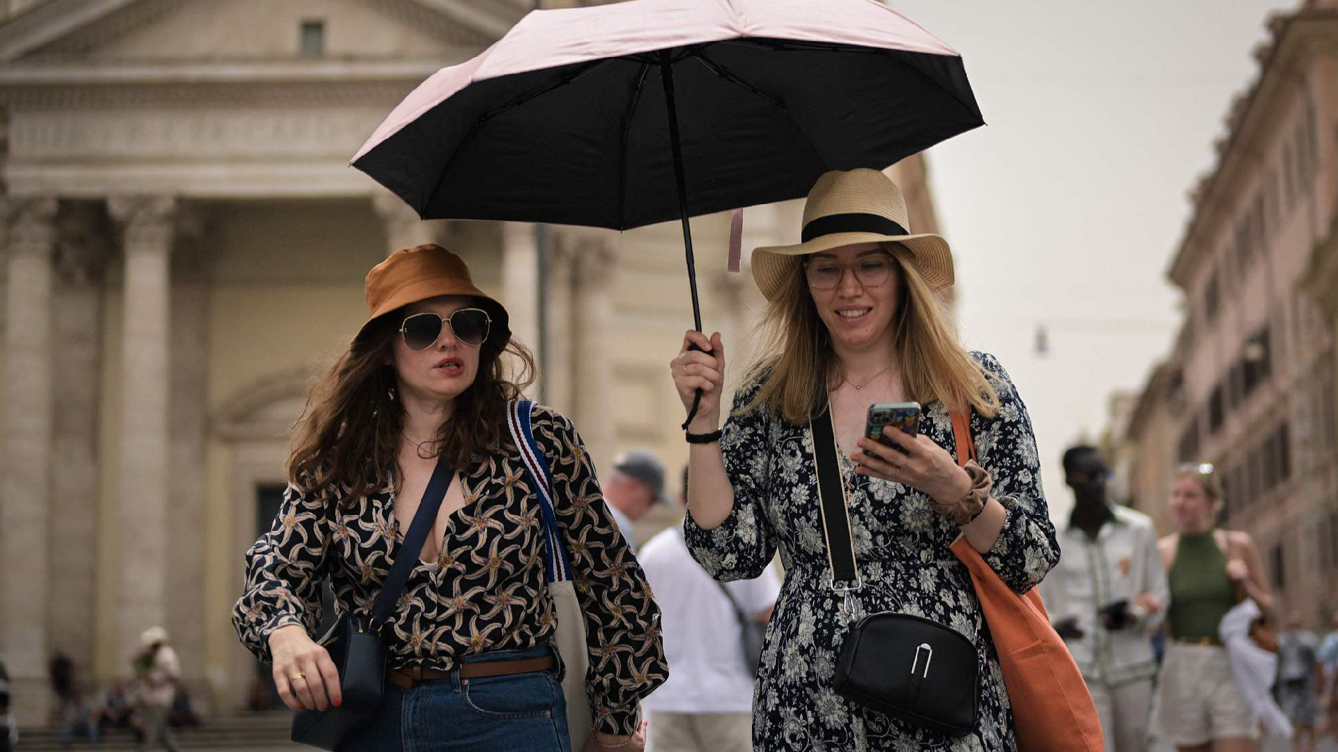 Heat wave to hit 17 Italian cities this weekend - CGTN