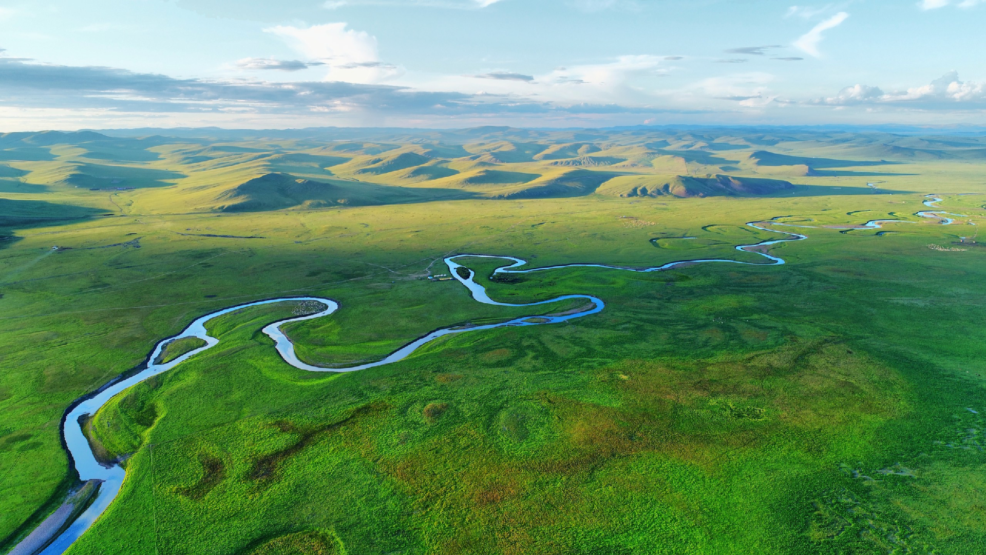 Morigele River: The serpentine jewel of Hulunbuir Grassland - CGTN