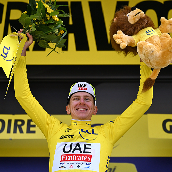 Pogacar hails "dream stage" after beating Vingegaard to take Tour lead ...