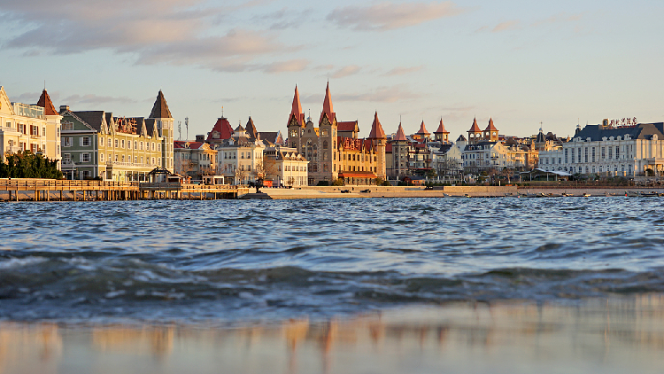 Live: Explore the beauty of Yantai Haichang Fisherman's Wharf - CGTN