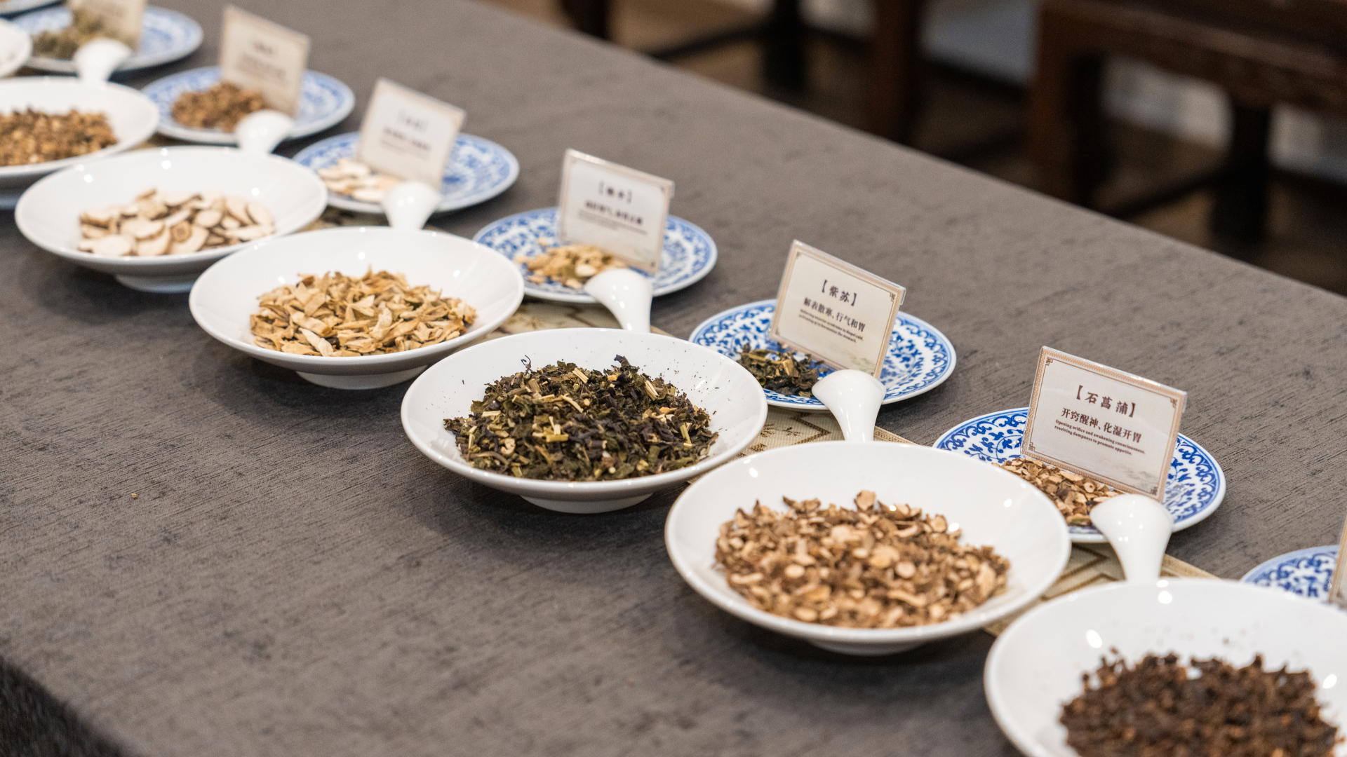 Chinese youth's enthusiasm for health spices up herbal medicine - CGTN