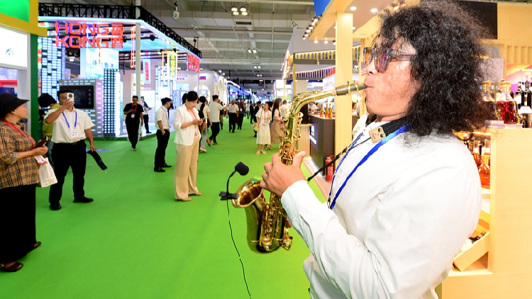 Thousands of businesses seek opportunities at trade fair in China - CGTN