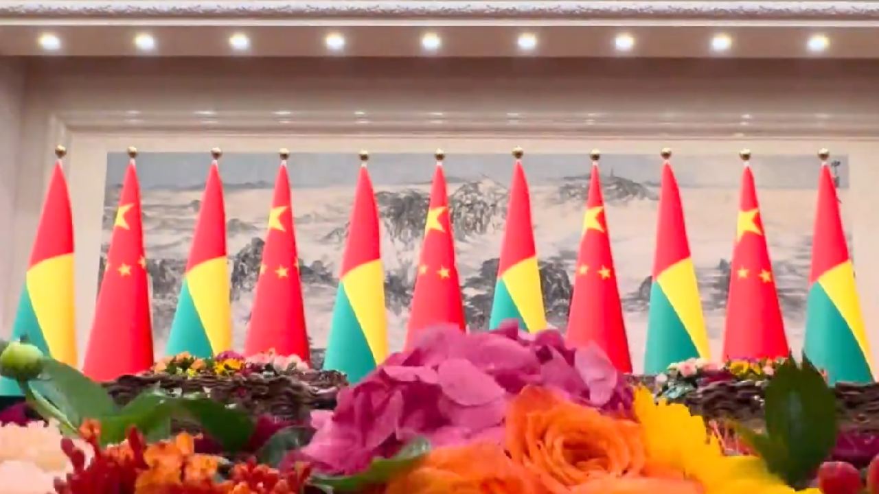 President Xi, Guinea-Bissau's President Embalo attend signing ceremony ...