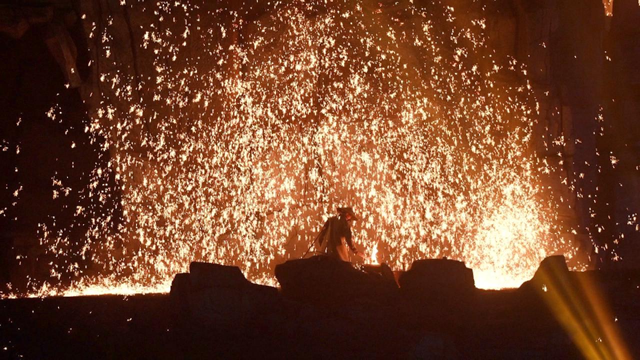 The premium version of fireworks: Iron fireworks - CGTN