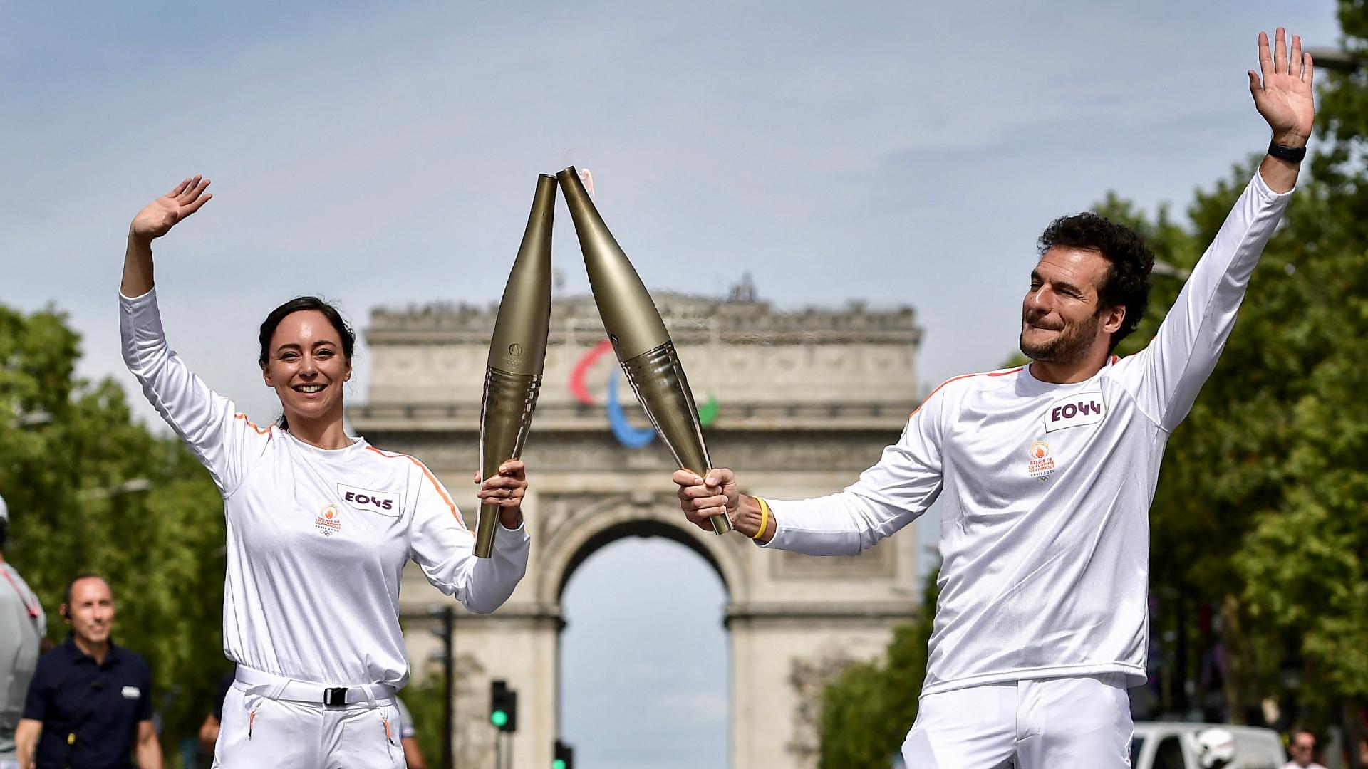 Symbols of unity: Paris and Beijing Olympic torch designs - CGTN