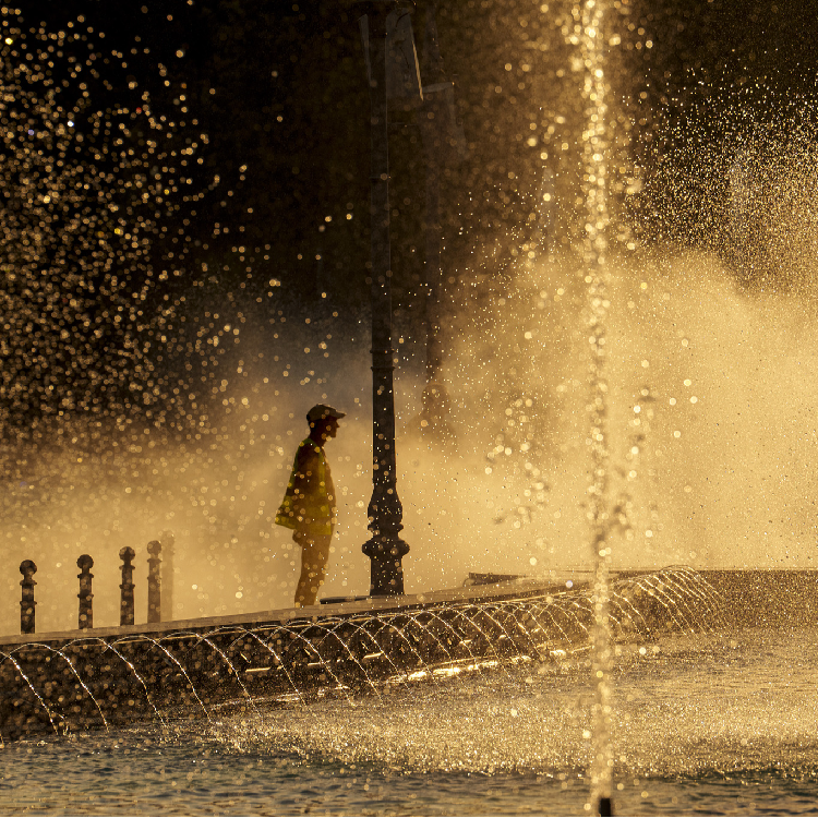 Romania faces extreme heat wave, severe weather alerts - CGTN