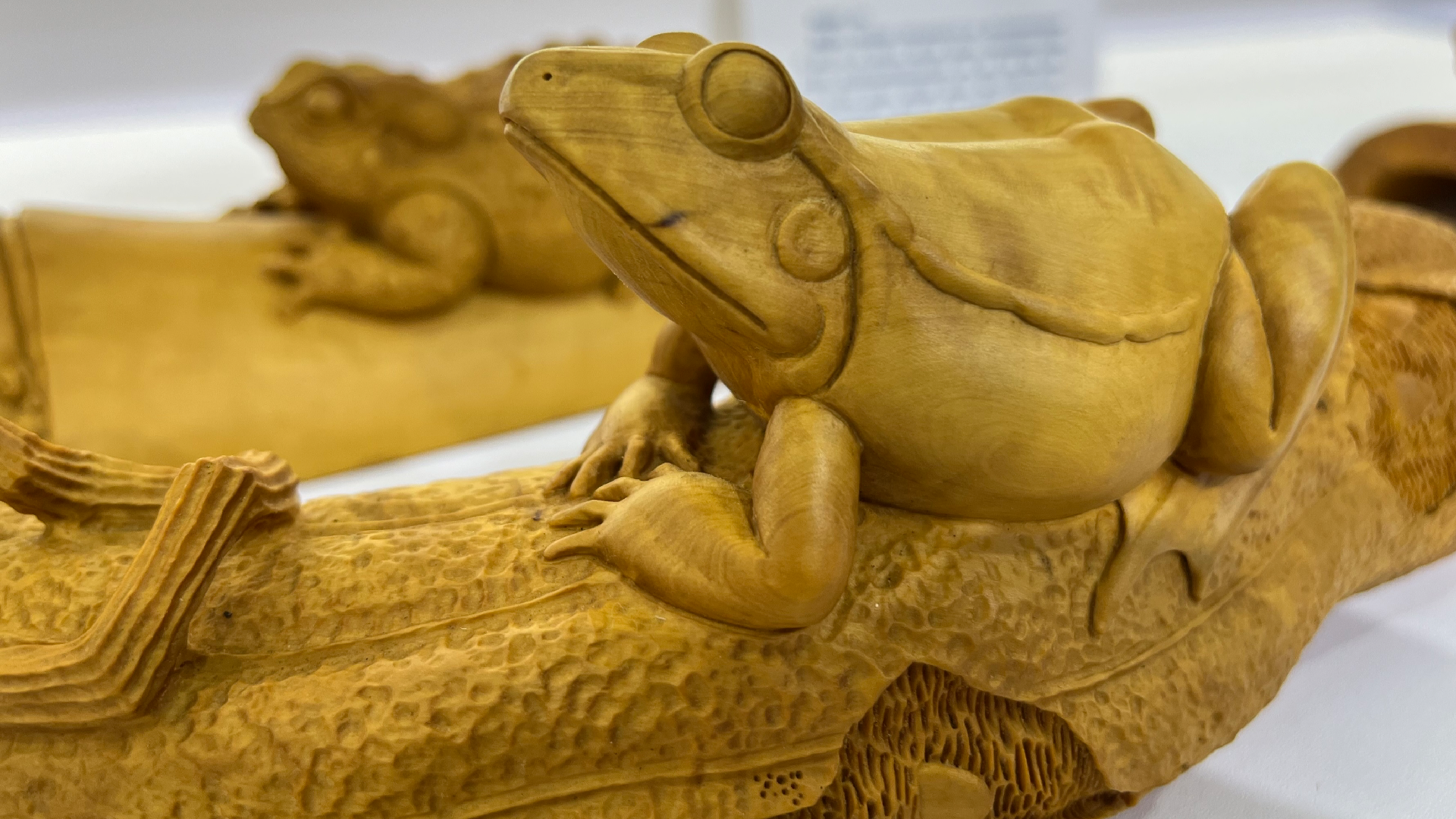Hakka bamboo and wood carving turns nature into timeless art - CGTN