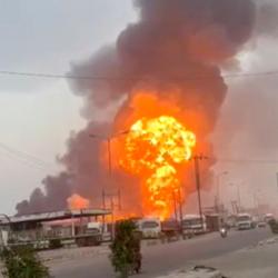 Locals capture footage of Israeli strikes on Yemen's Hodeidah - CGTN