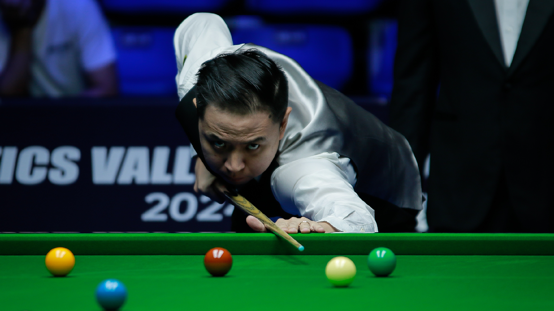 China's Xiao Guodong upsets world No. 2 Kyren Wilson at Wuhan Open - CGTN