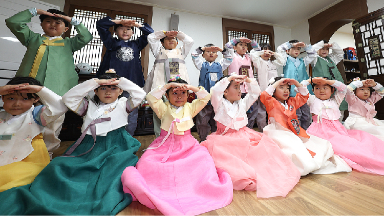 Asia News Wrap: South Korean birth rate set to rise, and more - CGTN