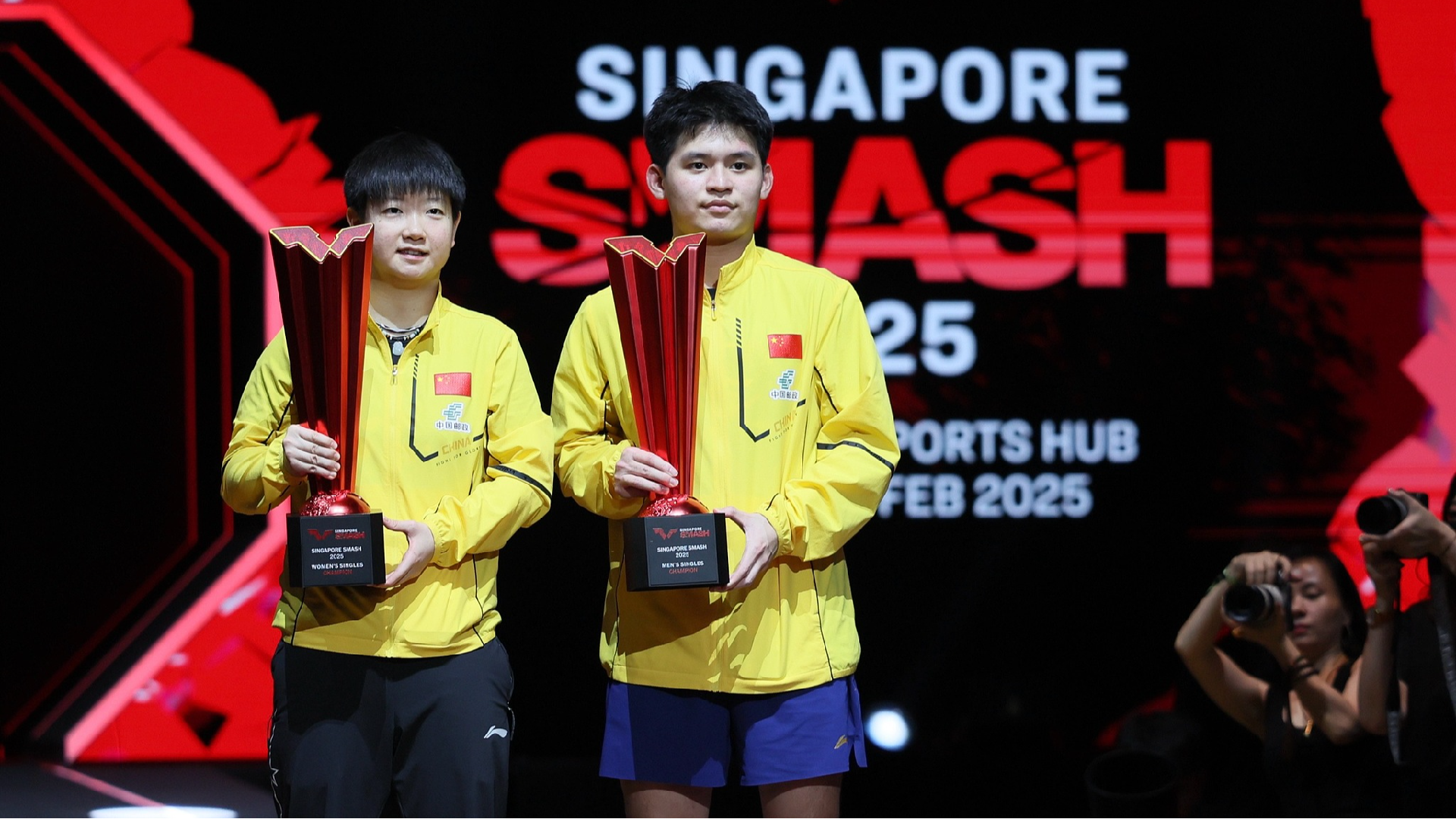 China's Sun, Lin snatch singles titles at WTT Singapore Smash - CGTN