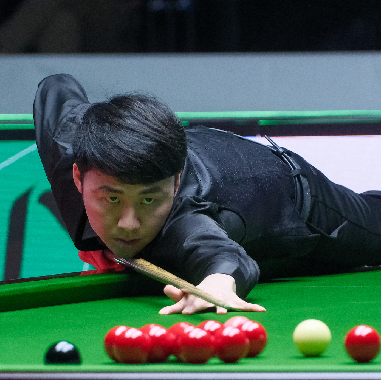 Xu Si recovers to defeat Ding Junhui at WST World Grand Prix in HKSAR ...