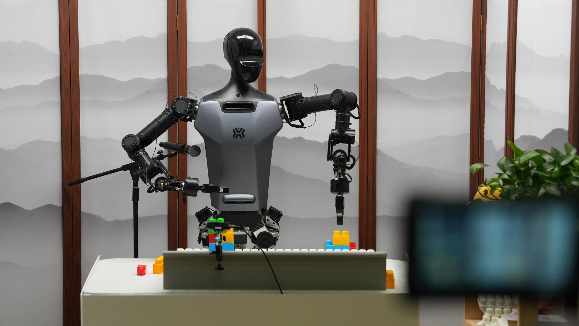 World S First Universal Embodied Ai Platform Launched In Beijing Cgtn