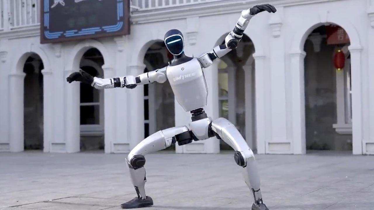 Humanoid robot performs 'kip-up' for the first time - CGTN